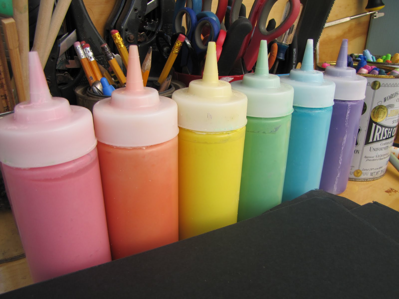 DIY: Homemade Puffy Paint! - Mojosavings.com