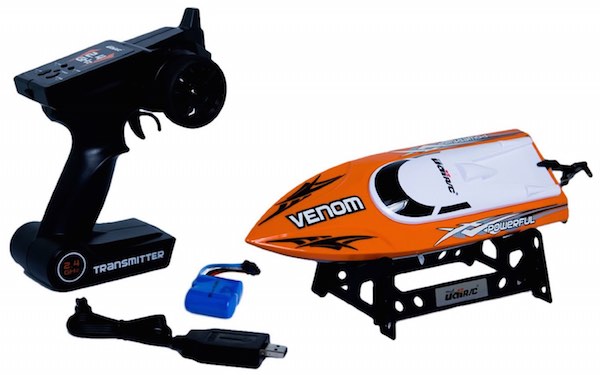 Amazon: Udirc Venom 2.4GHz High Speed Remote Control Electric Boat Only ...