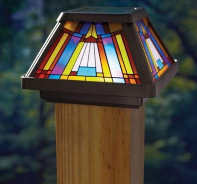 Post Cap Lamp In Stained Glass Design $10.44 (REG $39.99) - Mojosavings.com