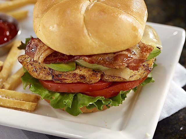 $5 Grilled Or Crispy Chicken Sandwich - Ruby Tuesday - Mojosavings.com